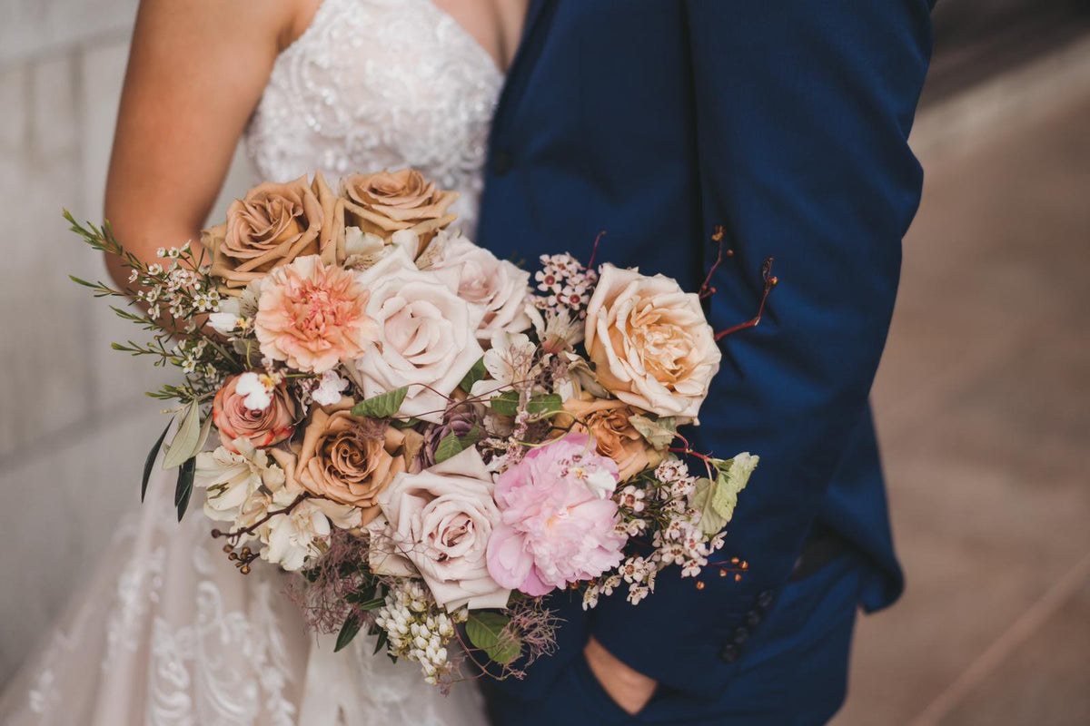 Twist on Dusty Pink: E+TJ – 5AM Flowers